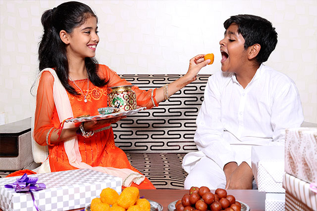 picturesbazaar :World's largest Collection of creative Indian Pictures